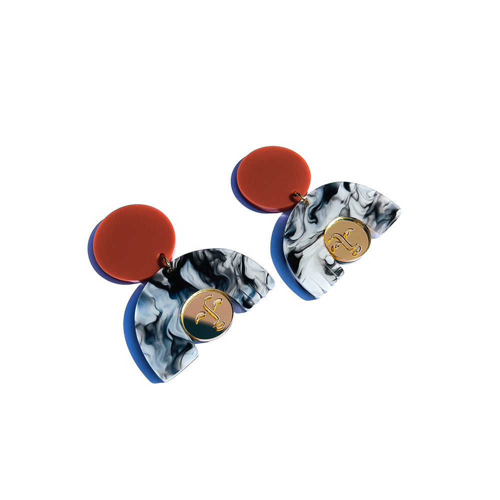 self hug – Concrete Jellyfish